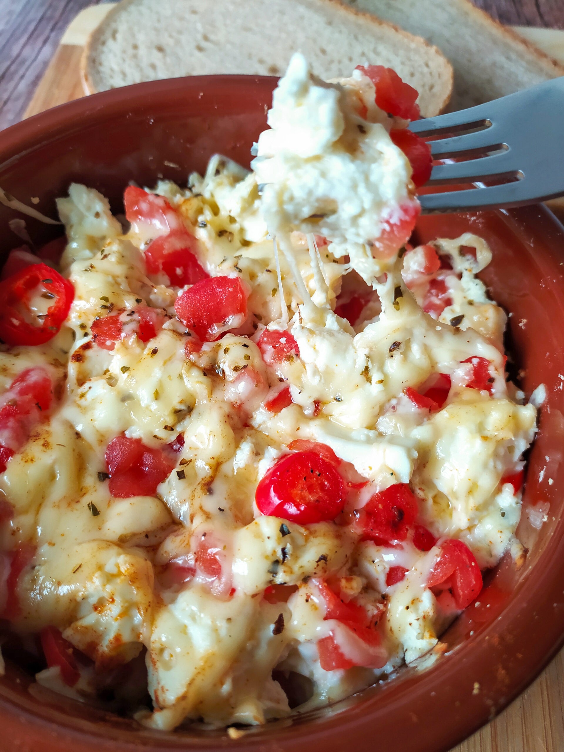 Bougiourdi-Feta-Tomaten Auflauf - griechisches Magazin
